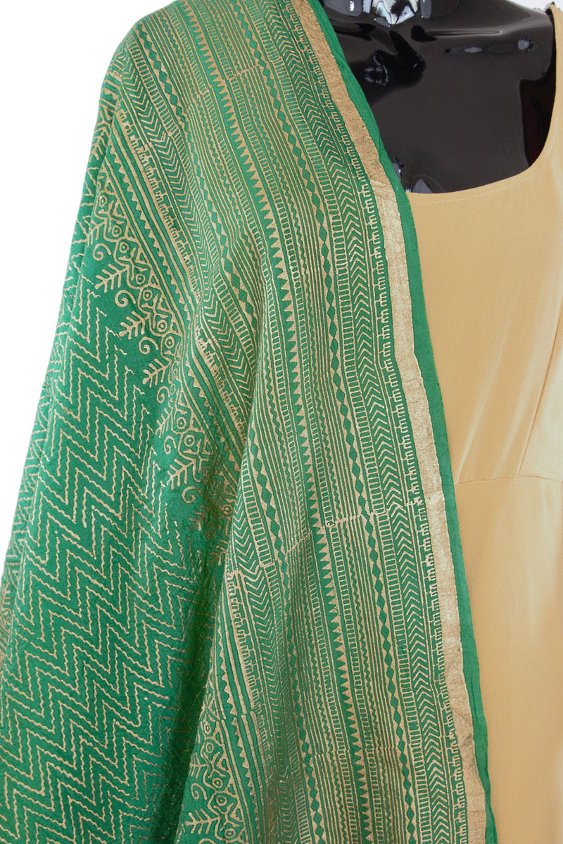 Green Color Dupatta With Golden Pattern – Bollywood Wardrobe